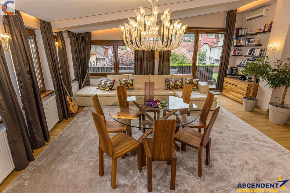 Vila Centru Istoric Brasov, Cetatea Medievala a Brasovului - Case/ Vile ...